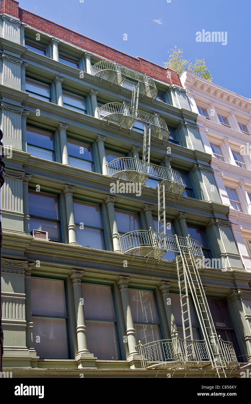Cast iron buildings in Soho, Manhattan, New York City Stock Photo - Alamy
