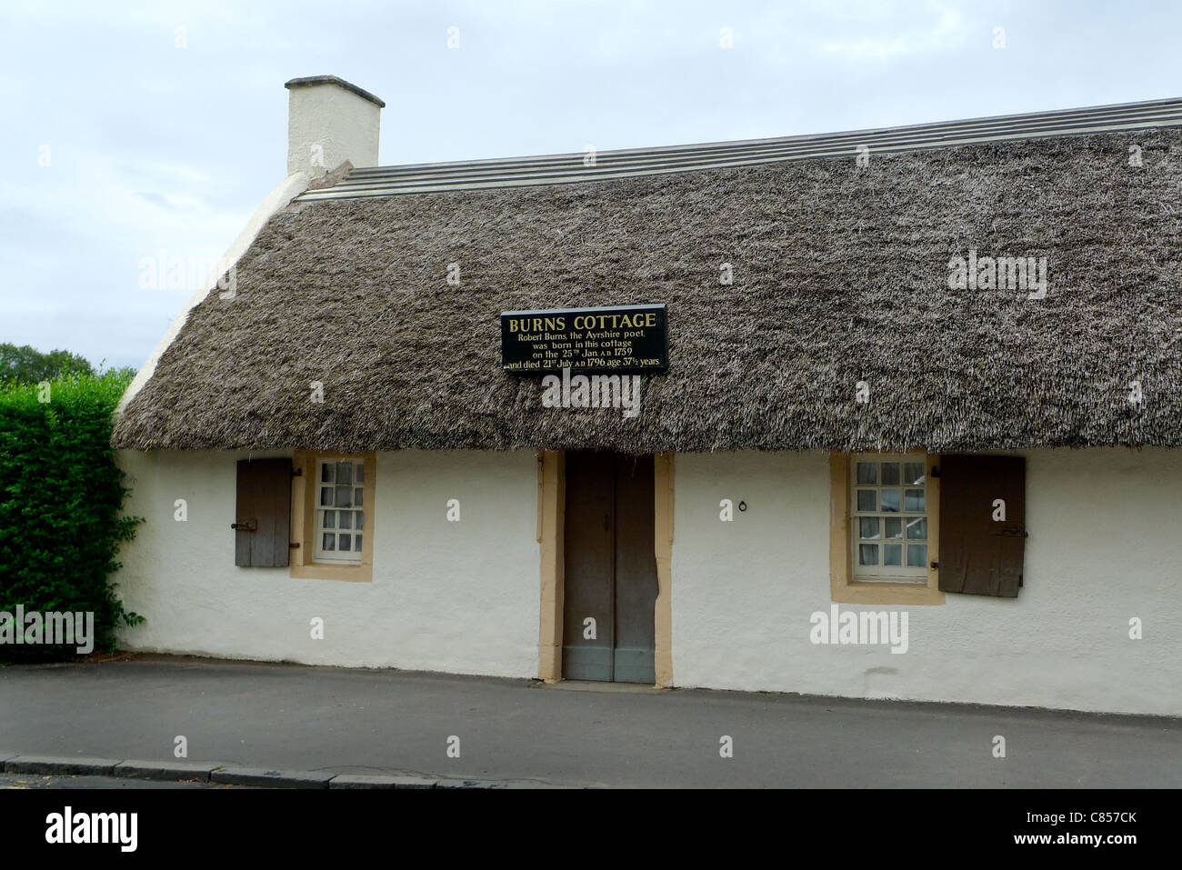 Cottage birthplace of Scottish national poet Robert Burns, Alloway ...