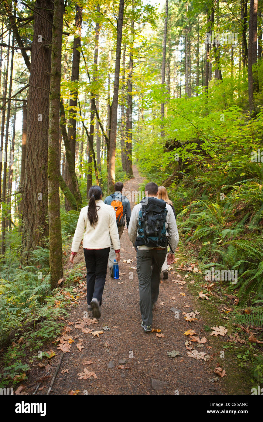 Friends Hiking, Hood River, Oregon, USA Stock Photo - Alamy