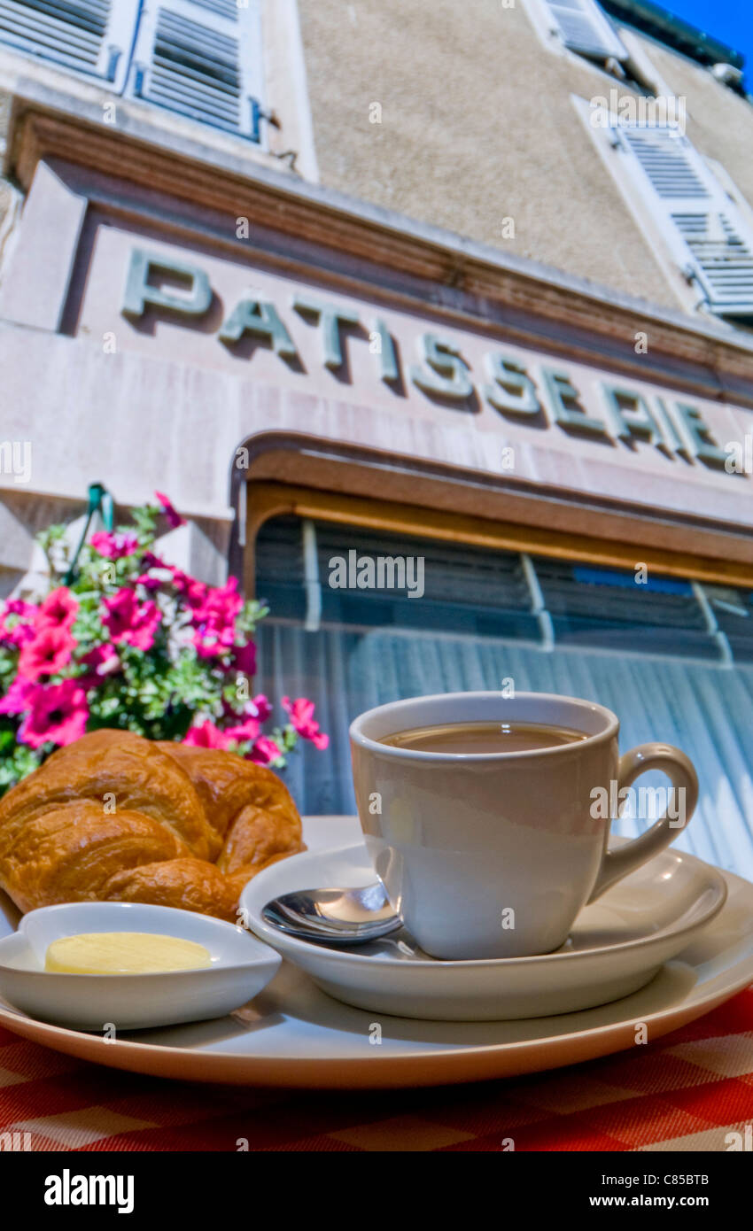 Boulangerie patisserie exterior hi-res stock photography and images - Alamy