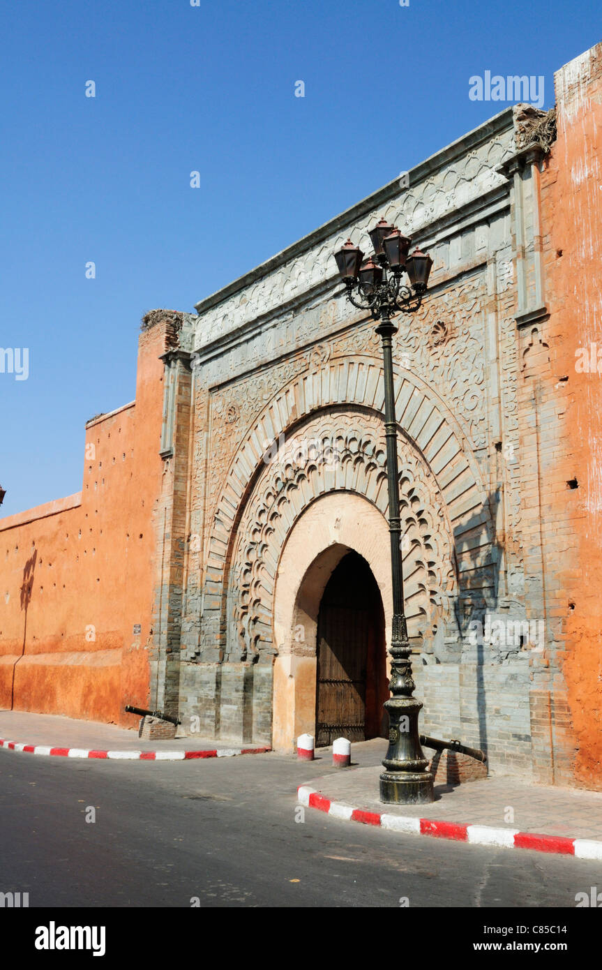Old city wall marrakech hi-res stock photography and images - Alamy