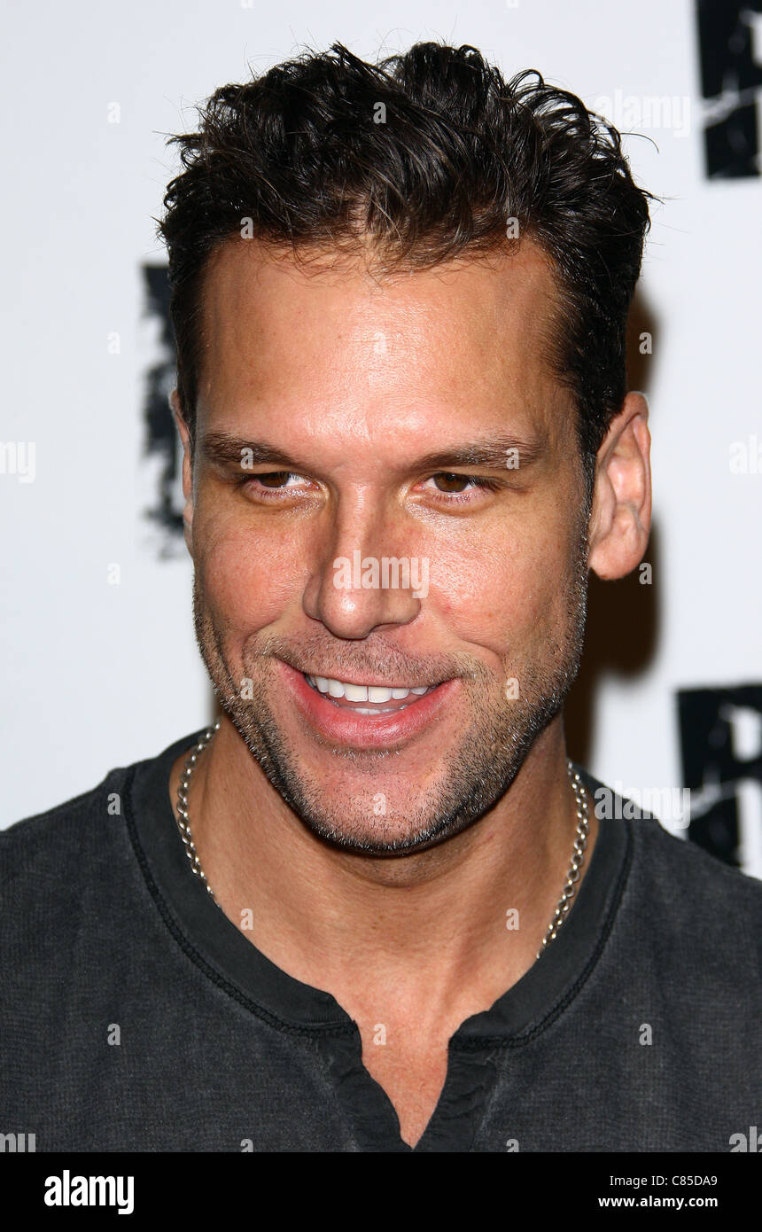 Dane cook actor hi-res stock photography and images - Alamy