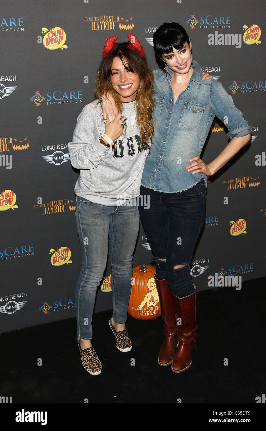 SARAH SHAHI & KRYSTEN RITTER THE 3RD ANNUAL LOS ANGELES HAUNTED HAYRIDE ...