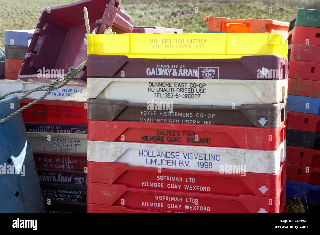 Empty crates hi-res stock photography and images - Alamy