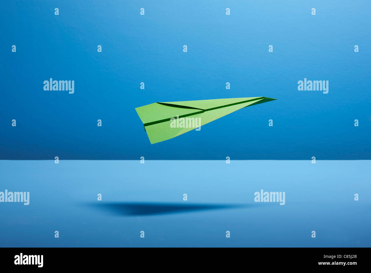 Paper airplane hi-res stock photography and images - Alamy