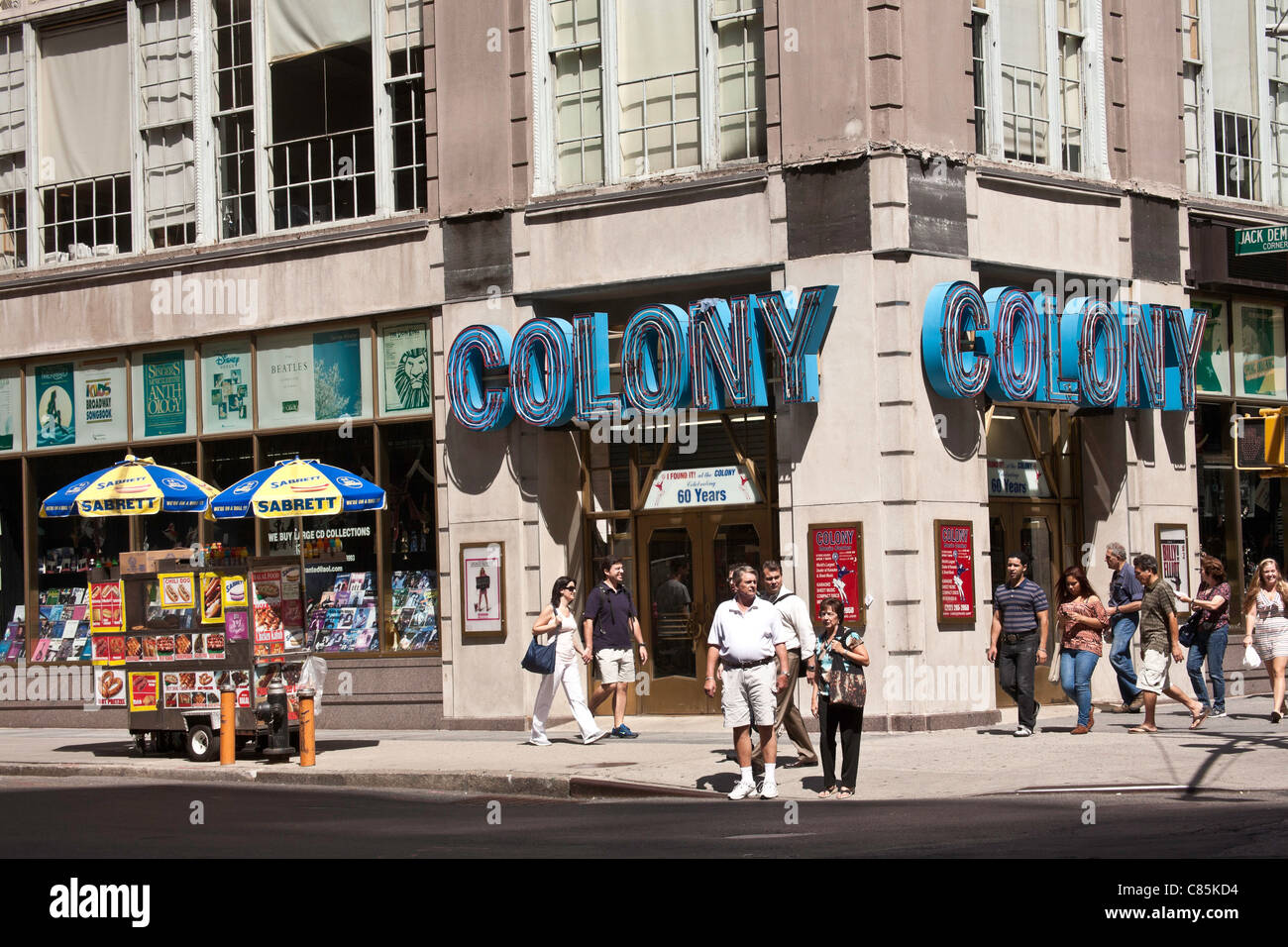 Brill building broadway hi-res stock photography and images - Alamy