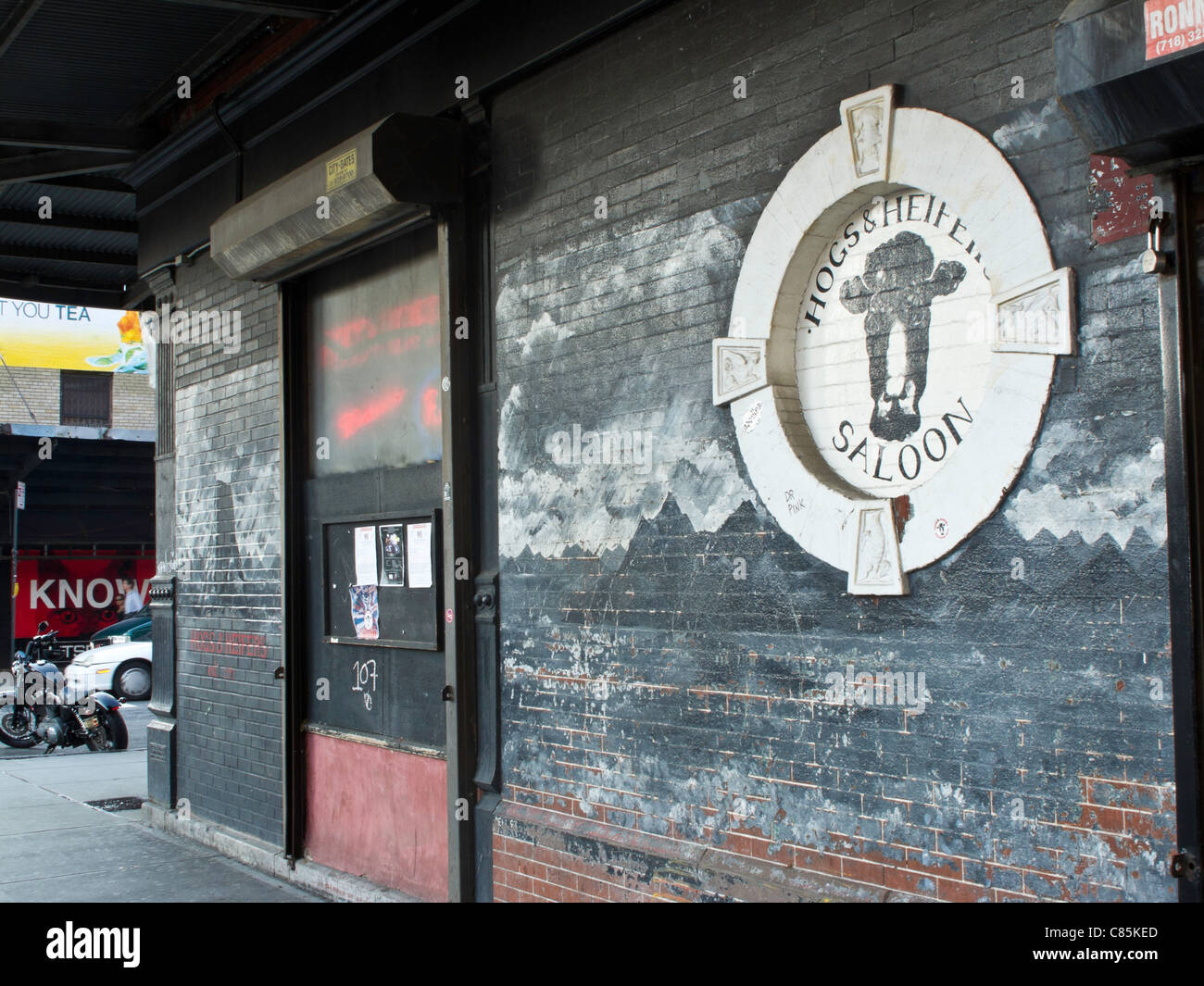 American saloon bar hi-res stock photography and images - Alamy