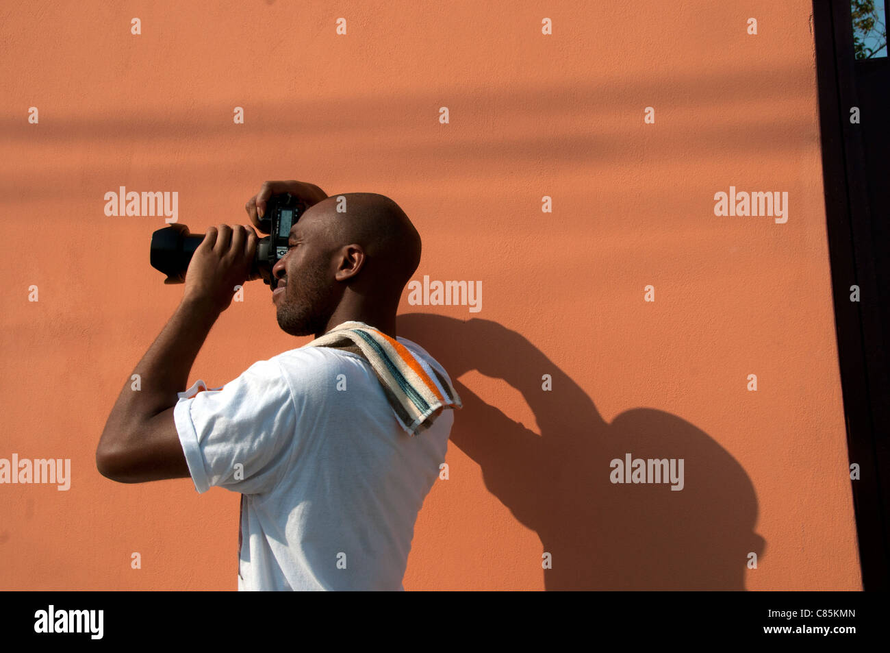 Cameraman filming wall hi-res stock photography and images - Alamy