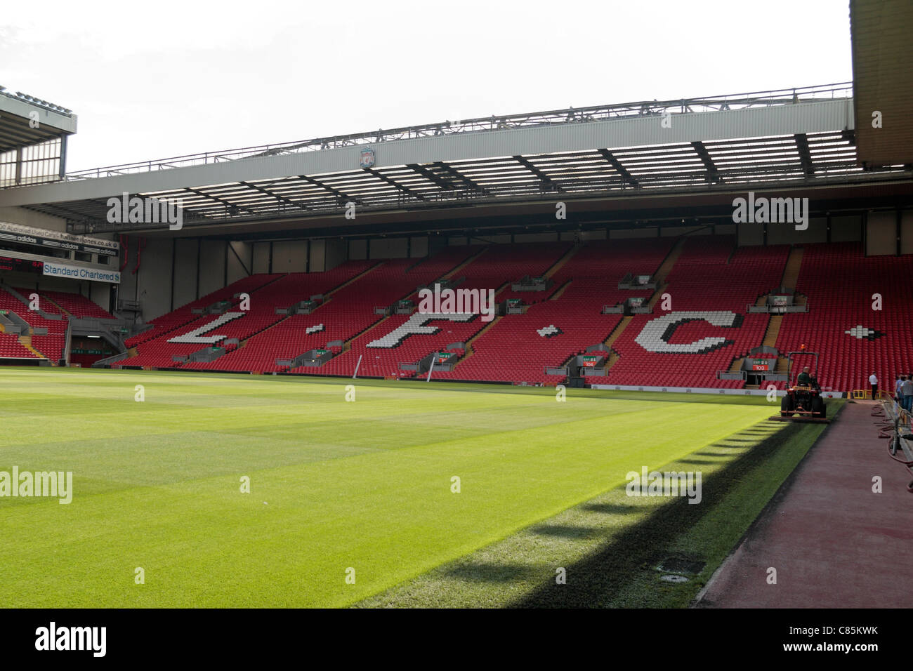 Anfield stand hi-res stock photography and images - Alamy