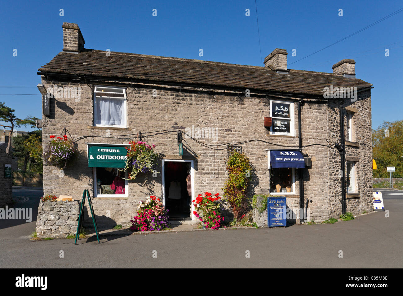 Blue john stone hi-res stock photography and images - Alamy