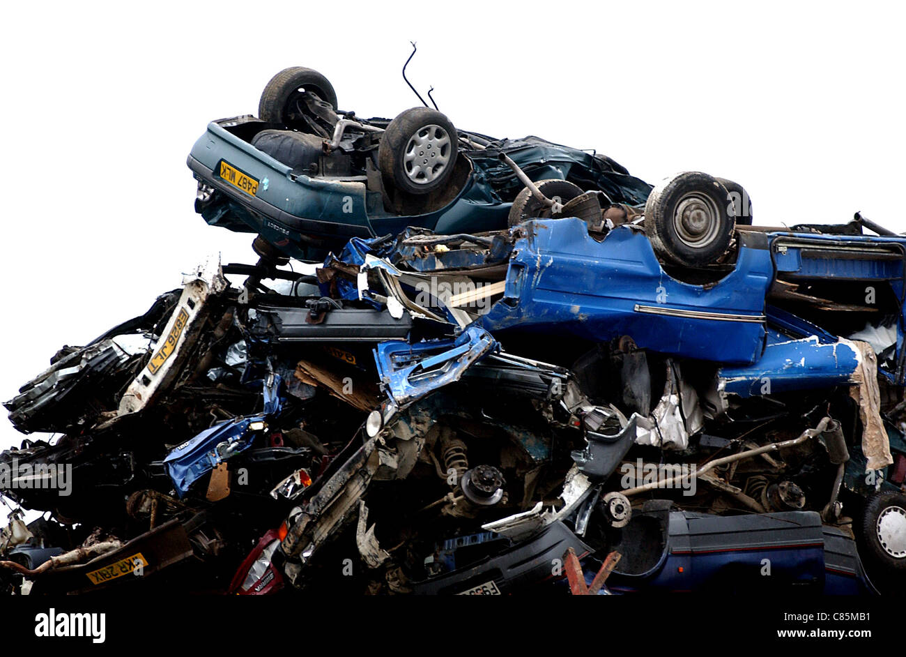 Smashed cars hi-res stock photography and images - Alamy