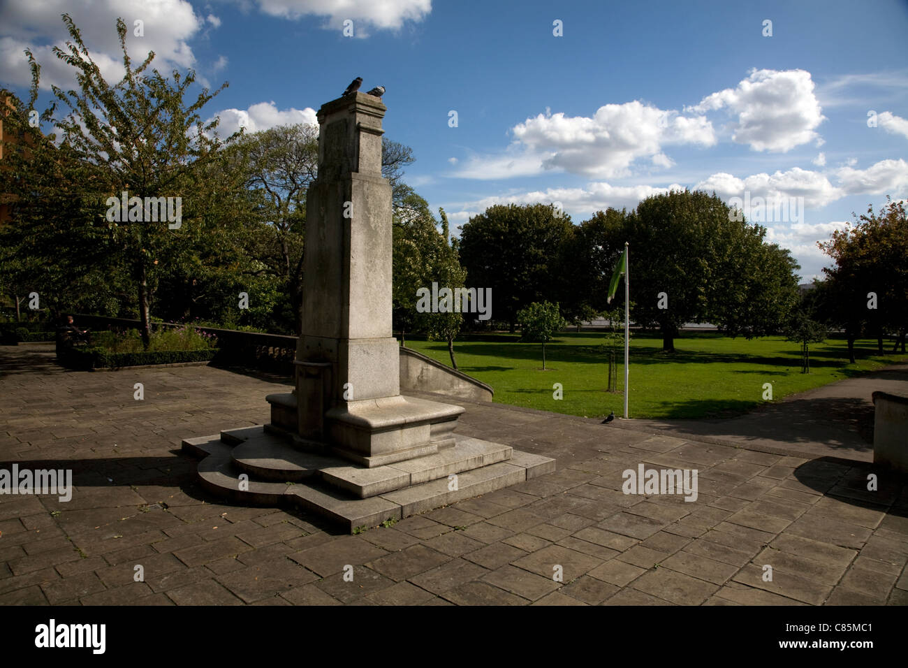 king edward memorial park tower hamlets london england Stock Photo - Alamy