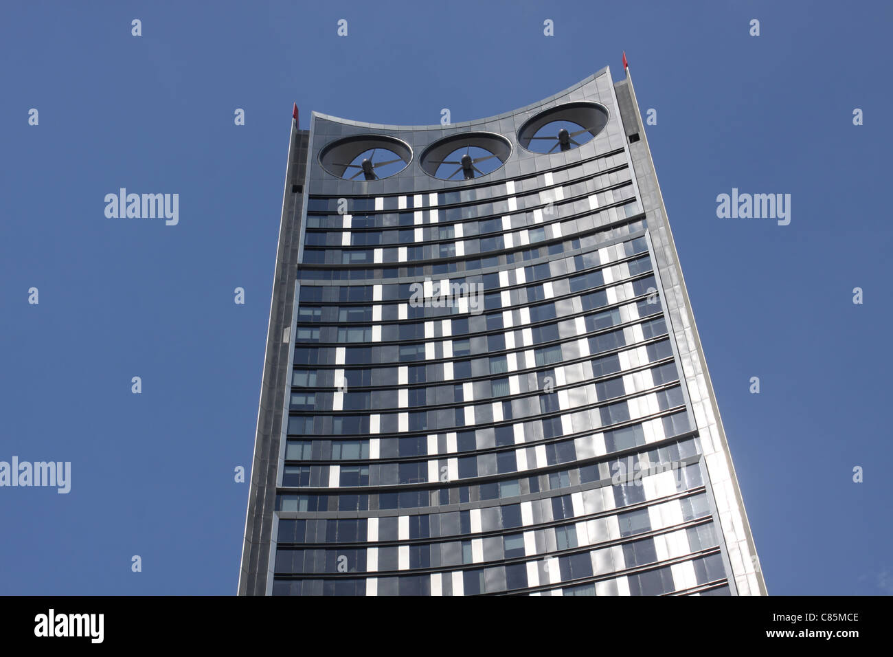 Strata tower london skyscraper hi-res stock photography and images - Alamy
