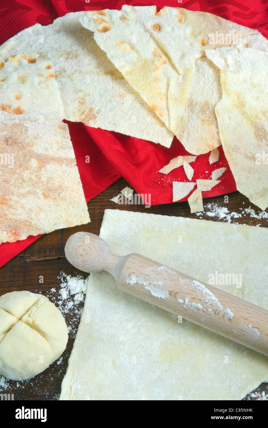 Sardinian flatbread, Pane Carasau, Carasau Bread, Sardinia, Italy Stock ...