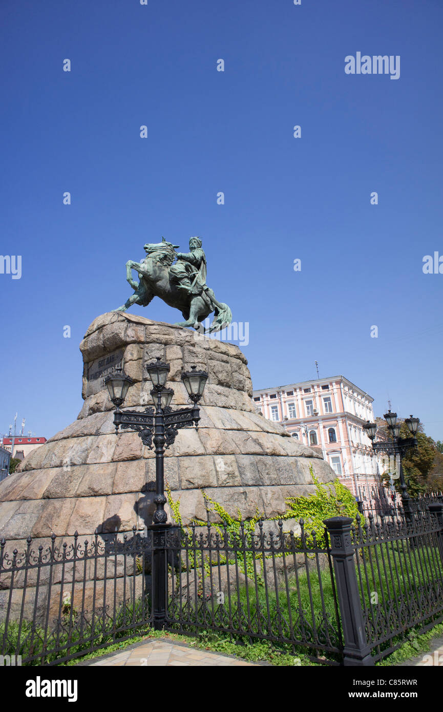 Statue of Cossack leader Bohdan Khmelnytsky, Kiev, Ukraine Stock Photo ...