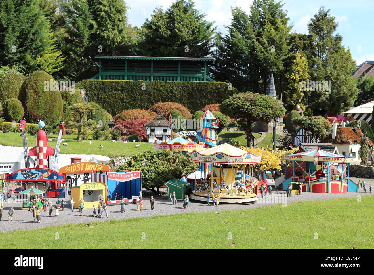Model fairground at Bekonscot model village and railway, Beaconsfield ...