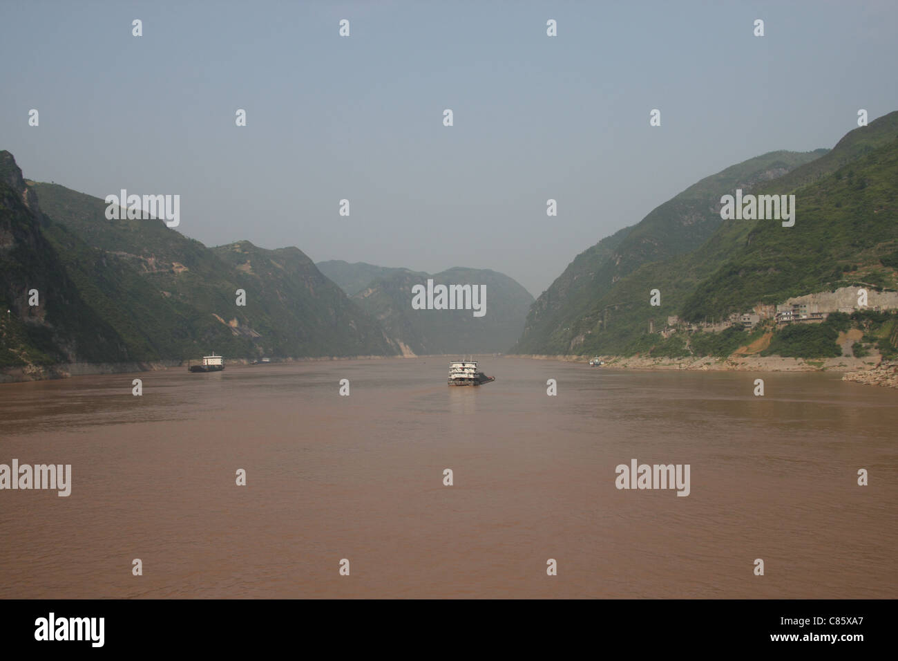 Downstream view of Wu Gorge, Yangtze River, China Stock Photo - Alamy
