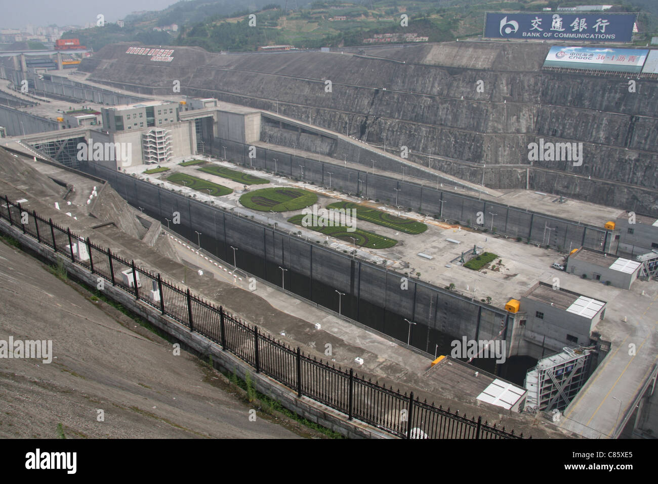 China three gorges dam ship lock hi-res stock photography and images ...