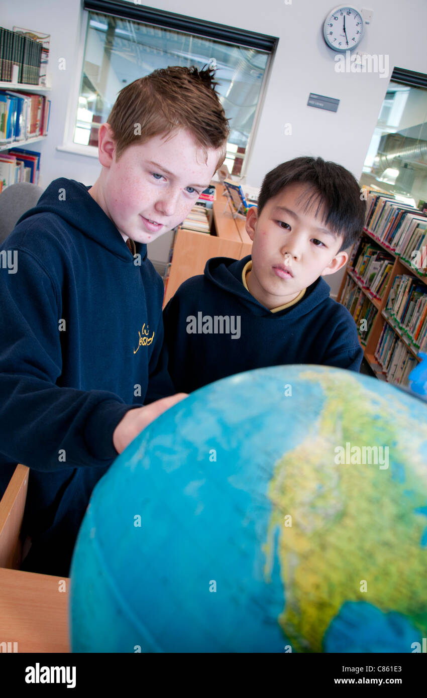 Modern school hi-res stock photography and images - Alamy
