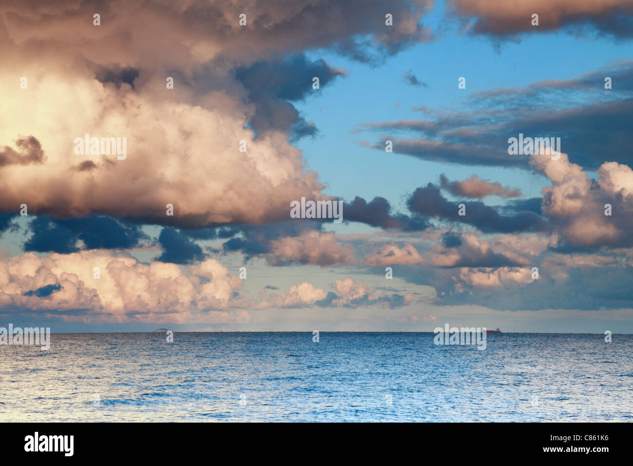 Tempest storm hi-res stock photography and images - Alamy