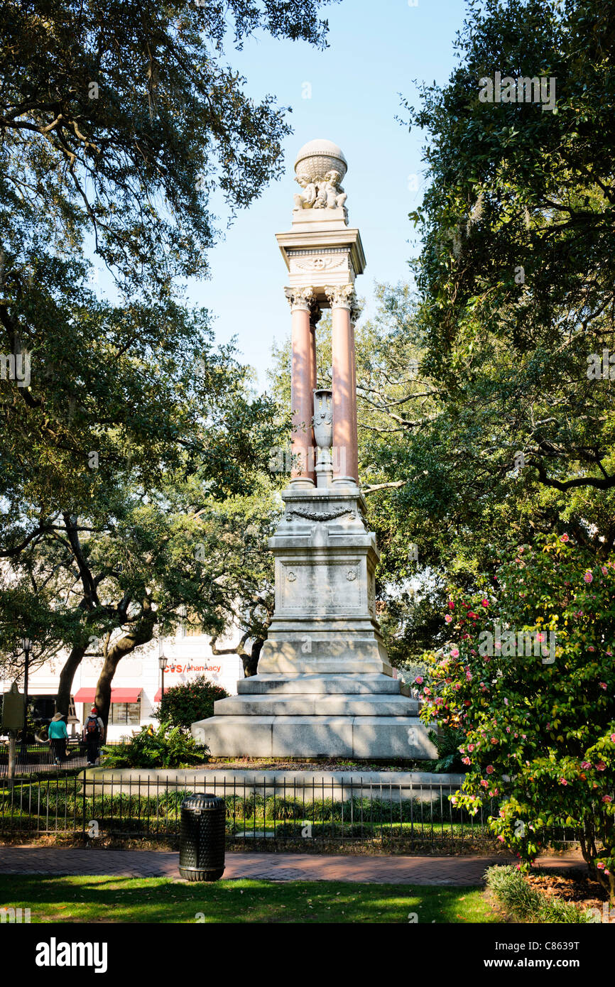 W.W. Gordon Monument, Wright Square, Savannah Stock Photo - Alamy