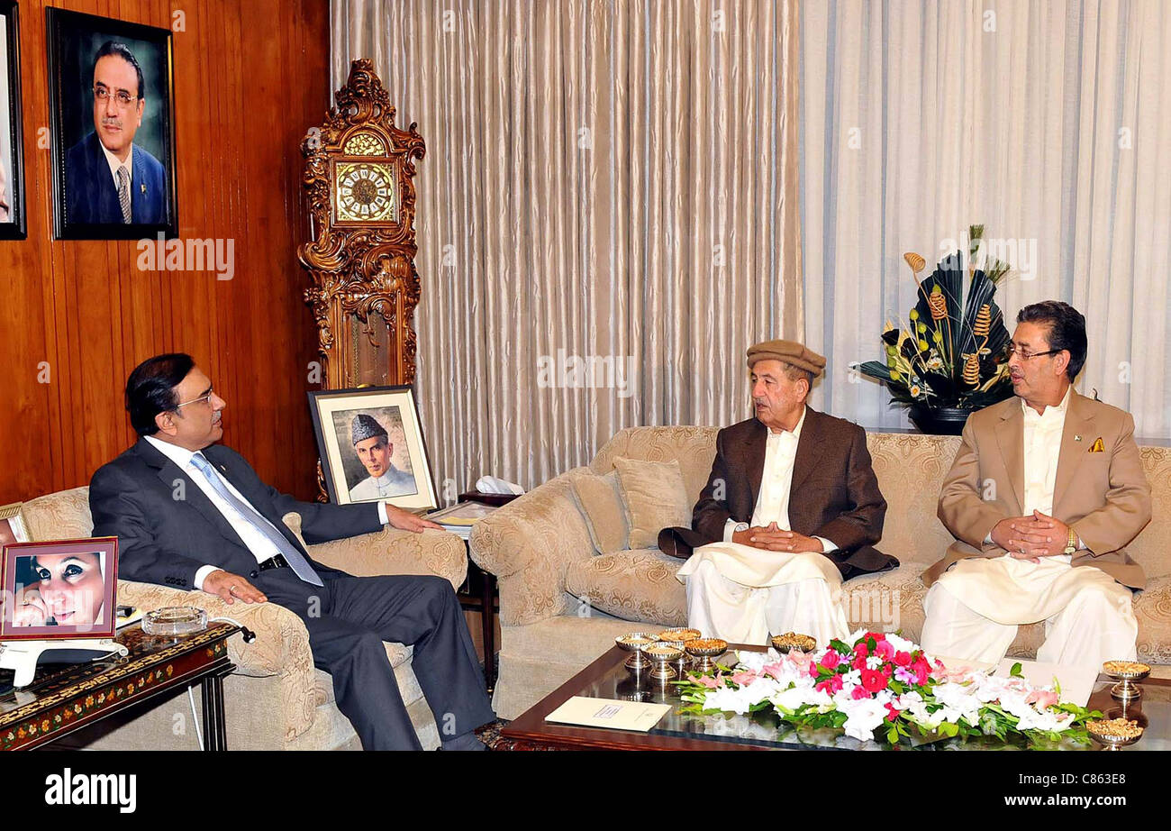 Gilgit baltistan chief minister hi-res stock photography and images - Alamy