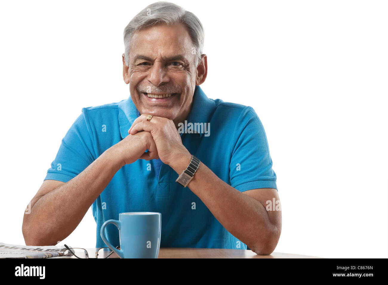 Portrait of an old man smiling Stock Photo - Alamy