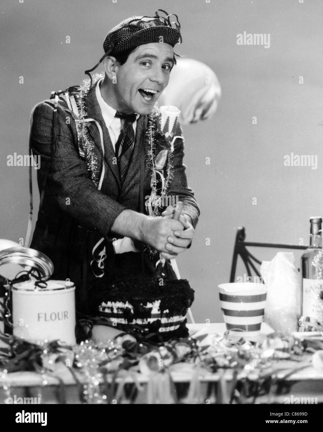 NORMAN WISDOM (1915-2010) English comic actor Stock Photo - Alamy