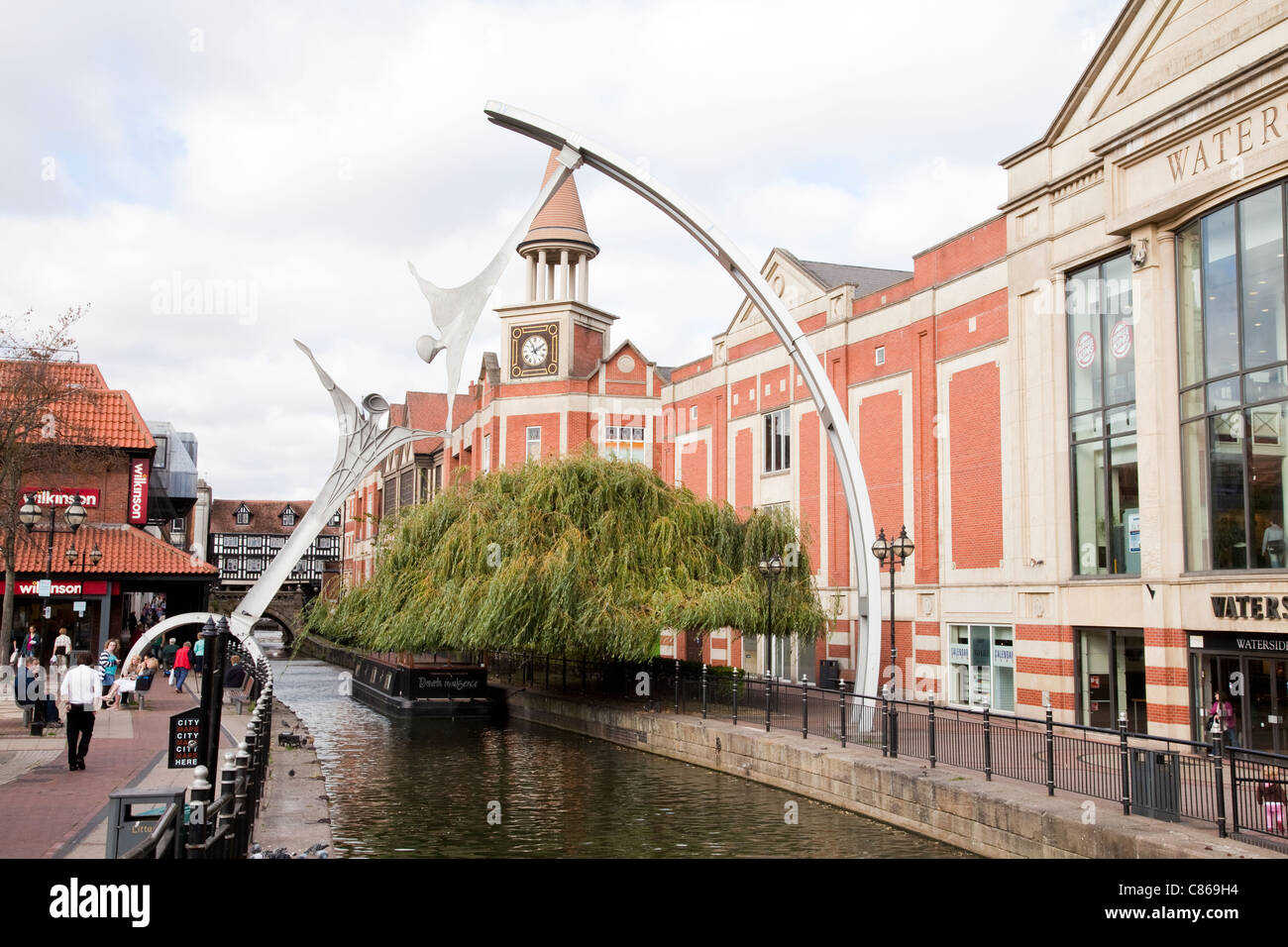 River Witham and the Empowerment sculpture in Lincoln city centre ...