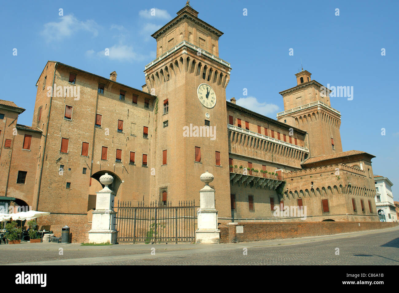 Italy ferrara castle estense hi-res stock photography and images - Alamy Italy ferrara castle estense hi-res stock photography and images - Alamy