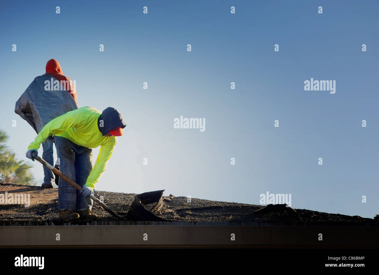 Tar paper hi-res stock photography and images - Alamy