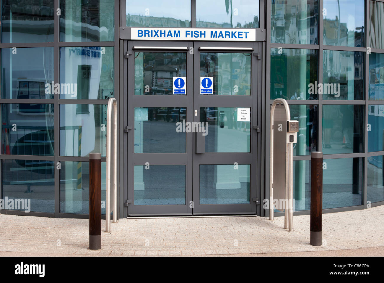 Brixham fish market entrance hi-res stock photography and images - Alamy