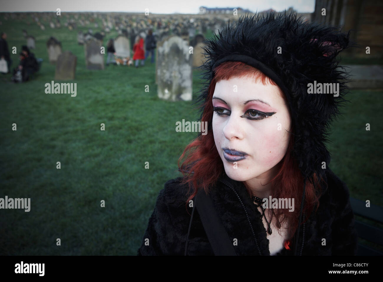 Whitby gothic girl goth festival hi-res stock photography and images ...