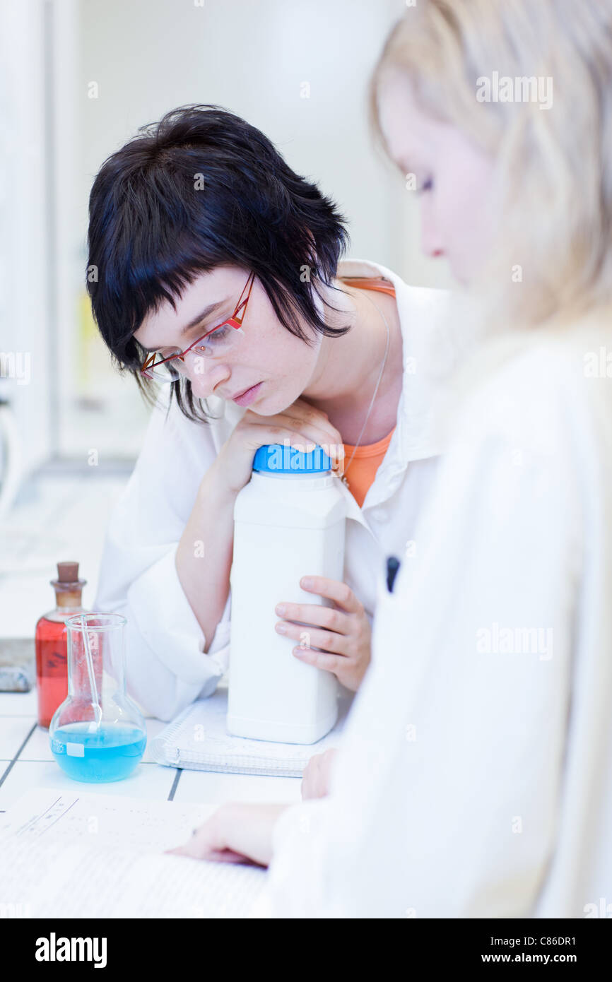 Two female researchers in a chemistry lab Stock Photo - Alamy