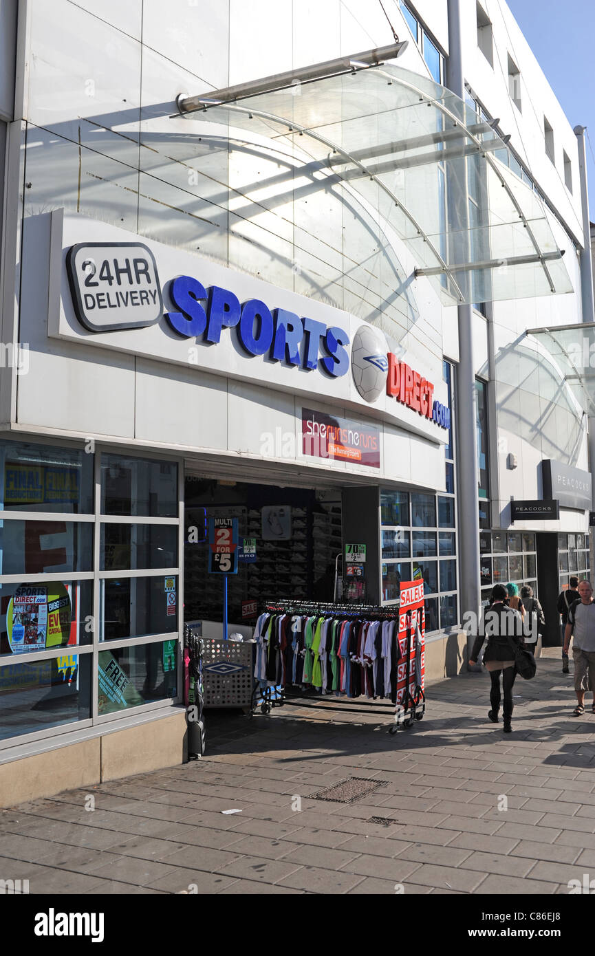 Sports direct store shop sign hi-res stock photography and images - Alamy