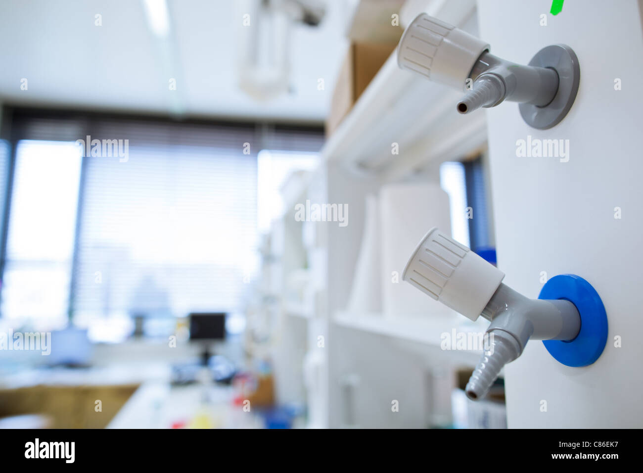 Chemistry lab/laboratory (shallow DOF Stock Photo - Alamy