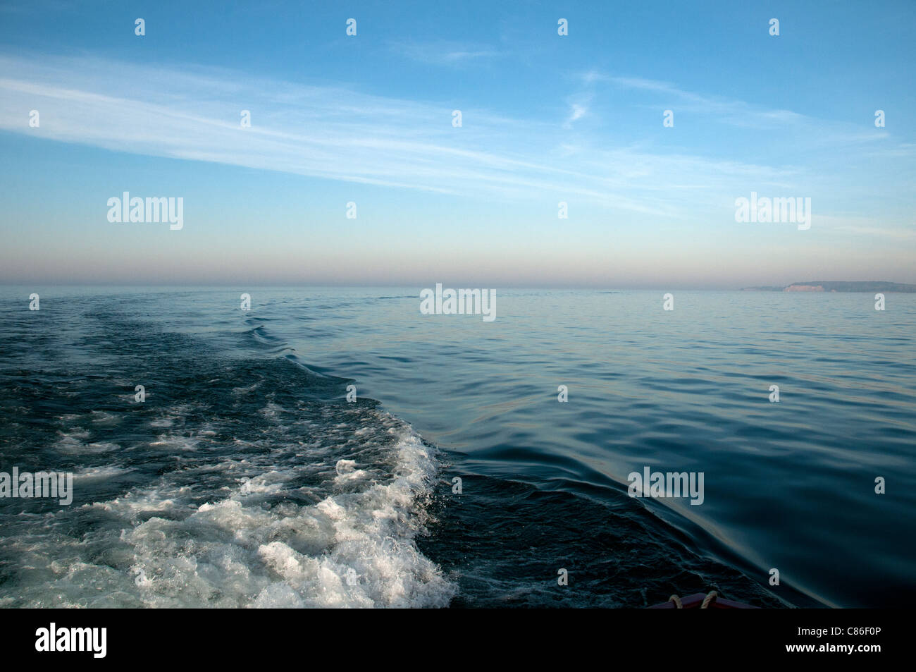 Wave wake blue water sky hi-res stock photography and images - Alamy