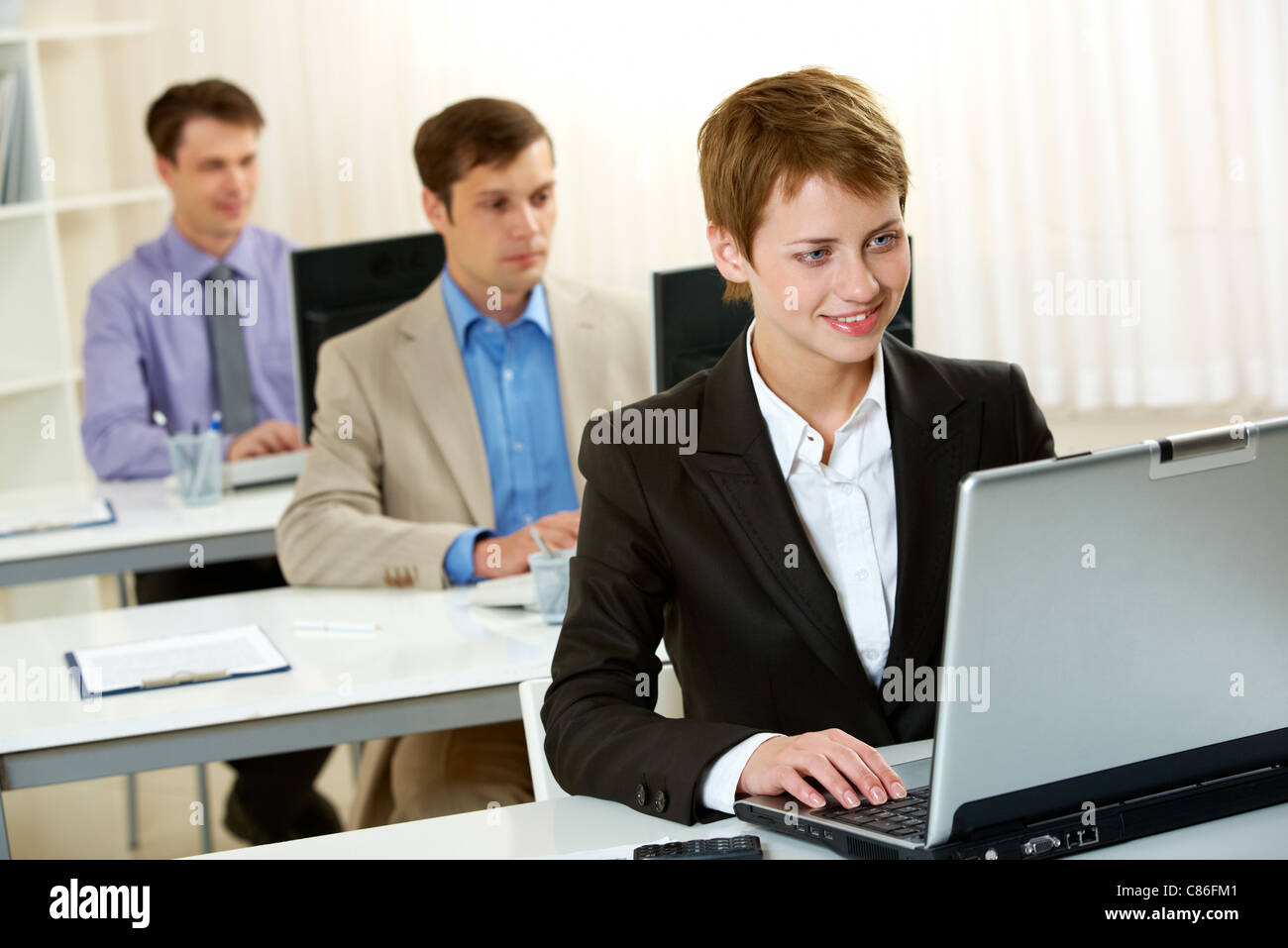 Employee training computers hi-res stock photography and images - Alamy