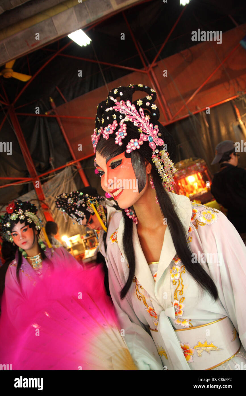 Portrait of Chinese Opera Performer Stock Photo - Alamy