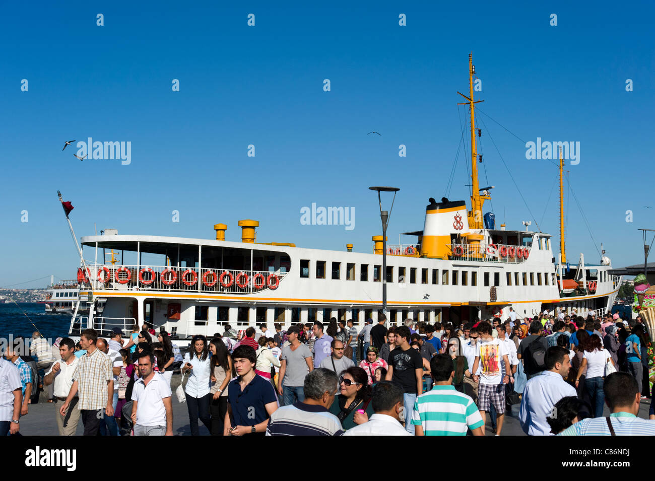 Ferry terminal in Eminonu, Istanbul, Turkey Stock Photo - Alamy