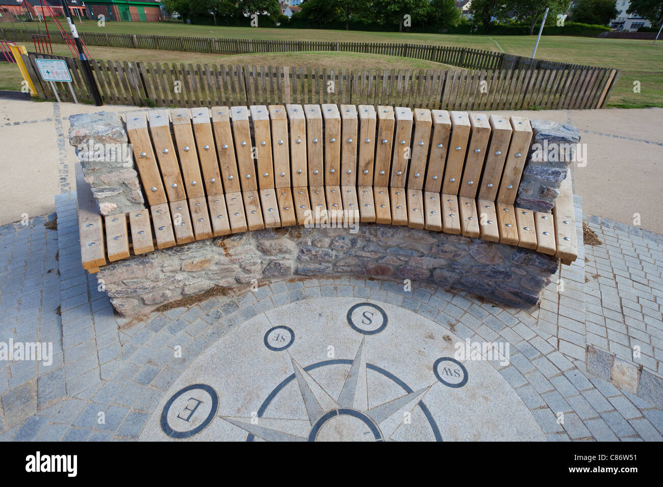 Flood defence embankment hi-res stock photography and images - Alamy