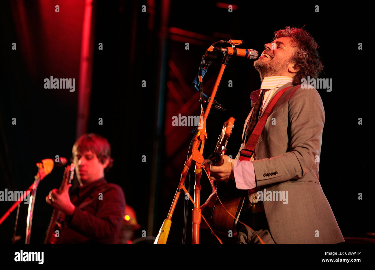 BELFAST, UNITED KINGDOM - AUGUST 11: Steven Drozd and Wayne Coyne ...
