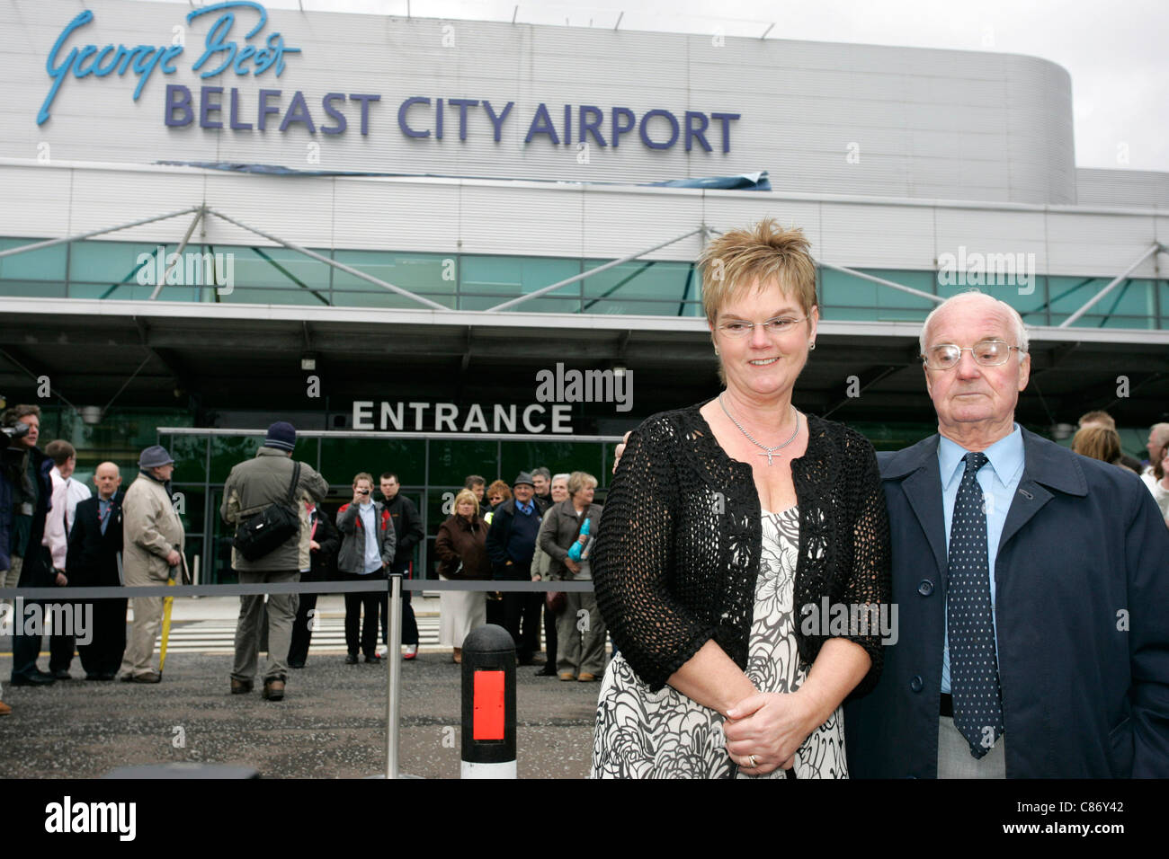 Barbara McNarry (george bests sister) and Dickie Best (father) in front ...