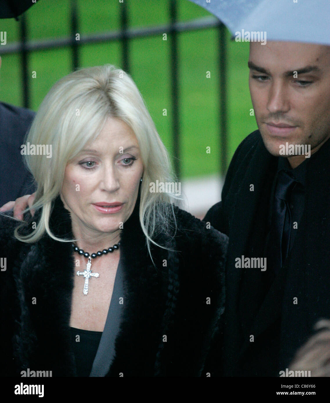 Calum Best with his mother Angie Best at George Best's Funeral ...