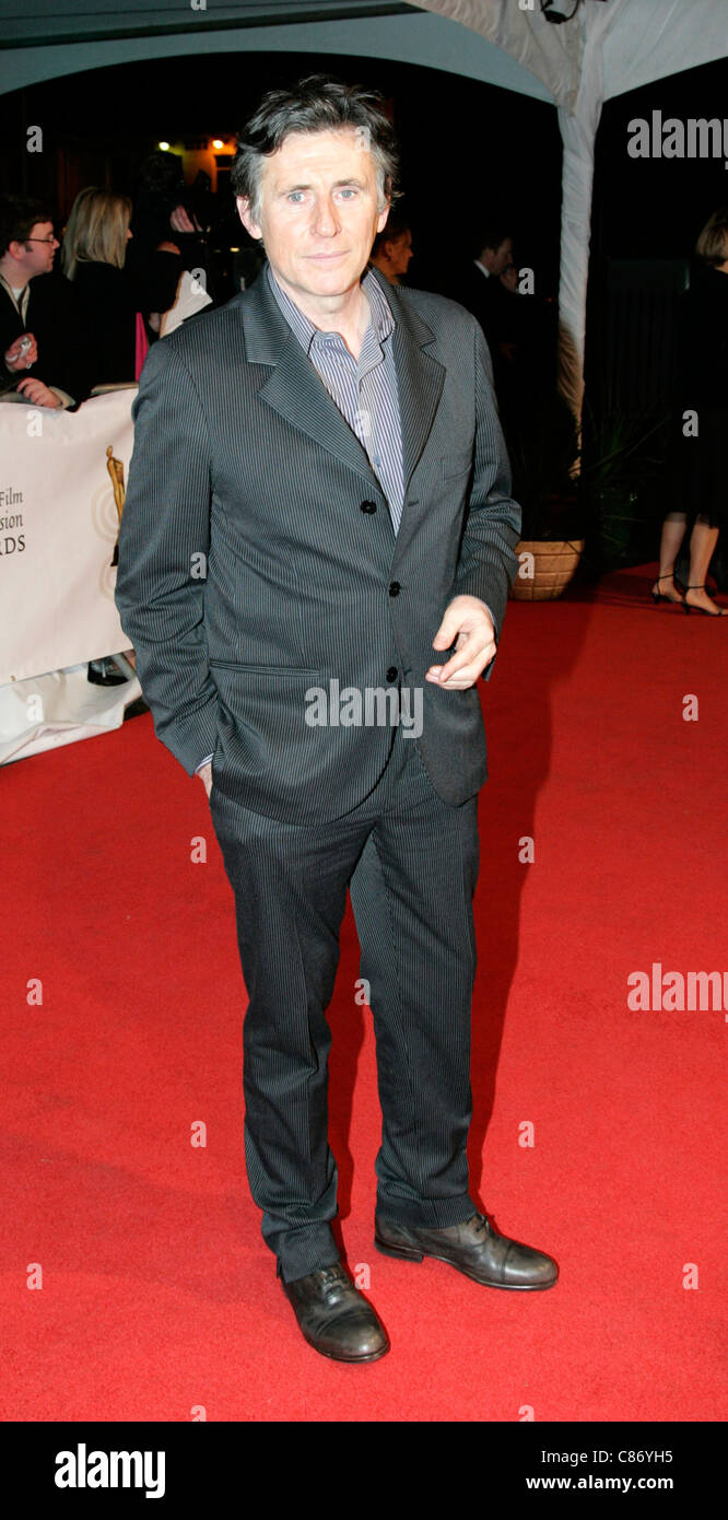 Gabriel Byrne on the red carpet at the Irish Film and Television Awards ...