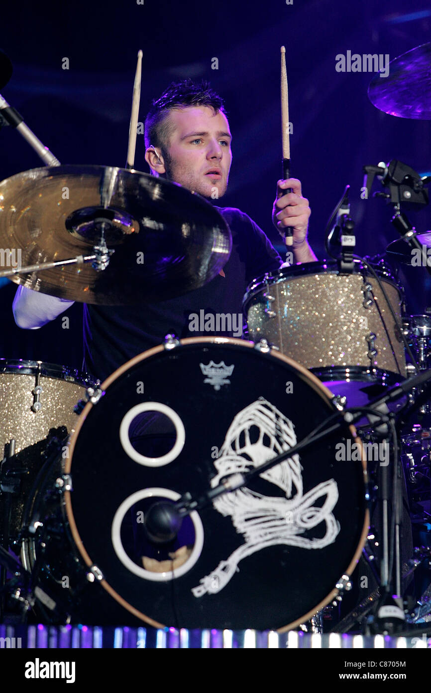 Harry judd hi-res stock photography and images - Alamy