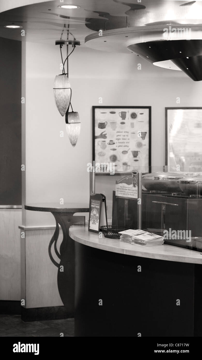 trendy coffee house service counter Stock Photo - Alamy
