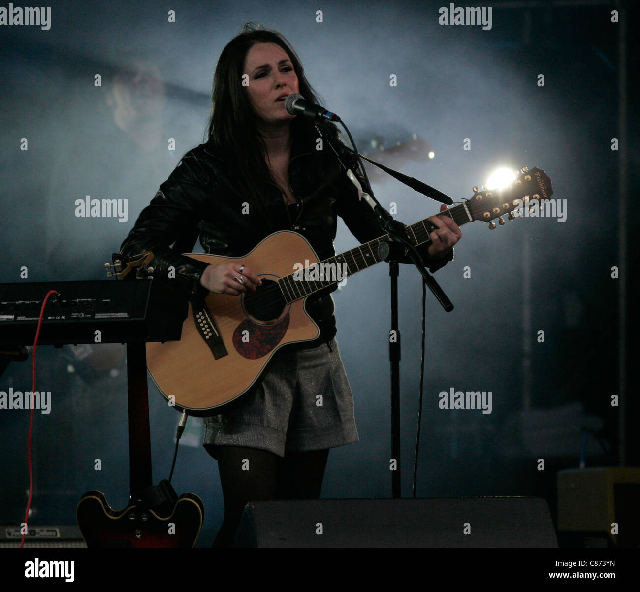 Sandi Thom on stage at the St Patricks Day Concert, Belfast Stock Photo ...