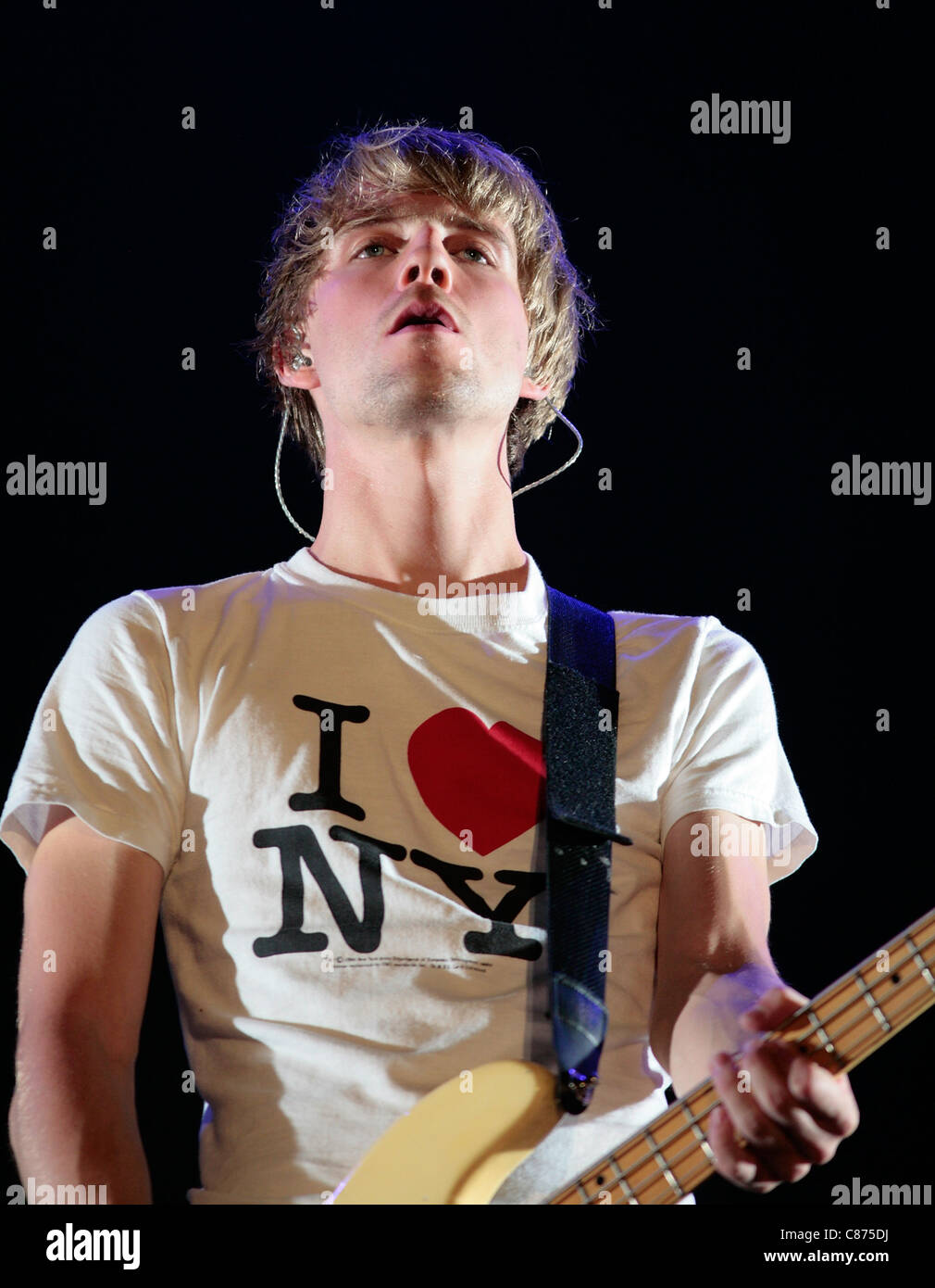 BELFAST, UNITED KINGDOM - AUGUST 21: Carl Dalemo from Razorlight Stock ...