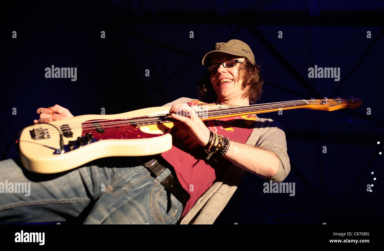 Greg churchouse bassist hi-res stock photography and images - Alamy